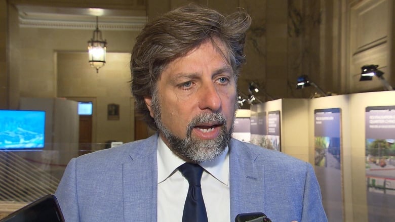 Ha ha ha la longue lettre de démission de Ferrandez! - La Clique du Plateau