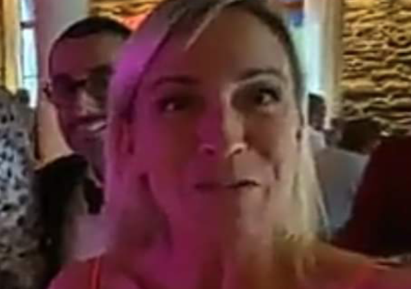 Les coucous à Josée Turmel (TQS) qui font un souper dans un resto de Qc ...