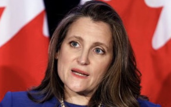 Chrystia Freeland ne va pas faire plaisir à Julie Snyder et Geneviève ...